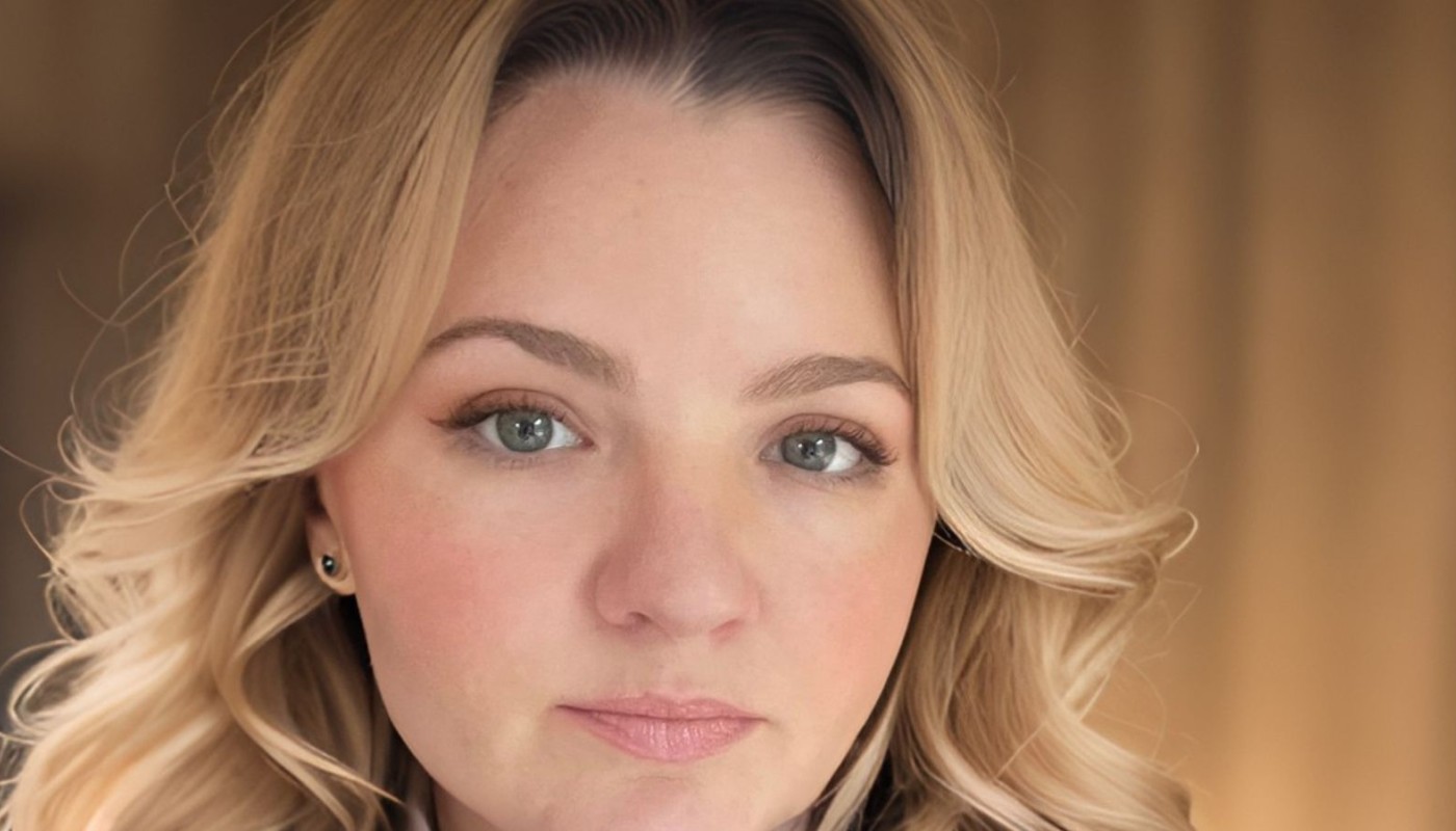 DANIELLE WALKER - THE LADY UPSTAIRS (PCF) — The Rechabite